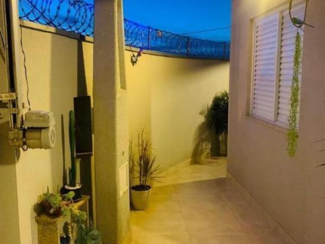 Casa à venda em Indaiatuba, Parque Residencial Sabiás, com 2 quartos, com 73 m²