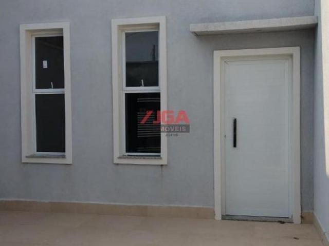 Casa à venda em Indaiatuba SP, bairro Parque Residencial Sabiás: 2 quartos, 1 suíte, 1 sala, 2 vagas