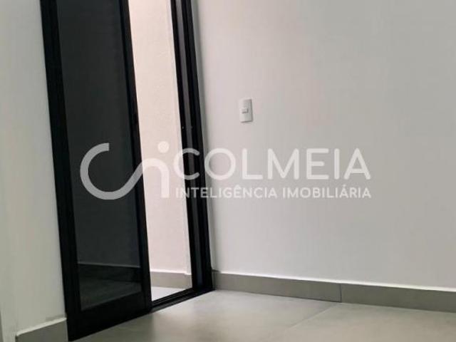 Casa à venda em Indaiatuba SP, bairro Parque Residencial Sabiás: 2 quartos, 1 suíte, 1 sala, 2 banhe