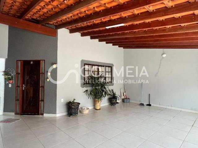Casa à venda em Indaiatuba SP, Jardim Colonial: 4 quartos, 2 salas, 2 banheiros, 3 vagas, 138m². Imp