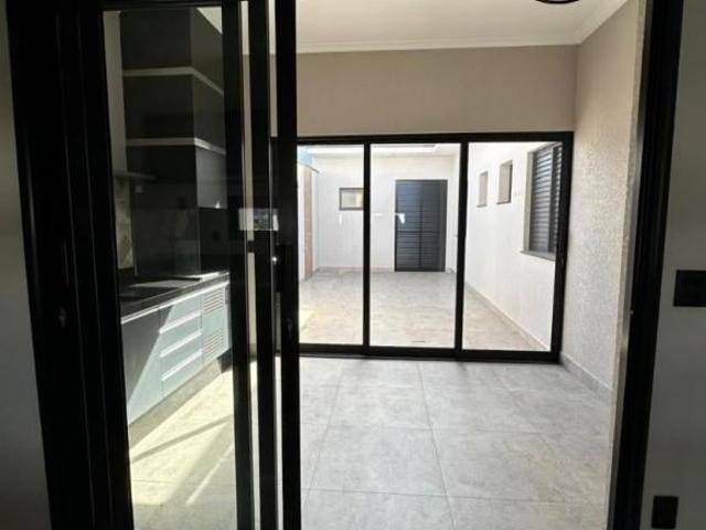 Casa à Venda em Indaiatuba SP no Bairro Loteamento Park Gran Reserve 3 Quartos, 3 Suítes, 2 Salas