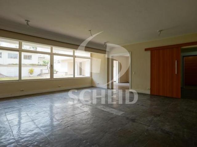 Casa à venda em Indianópolis, 927 m² terreno, 11 vagas