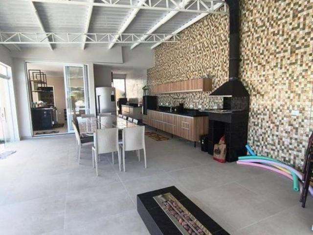 Casa à venda em Igaratá