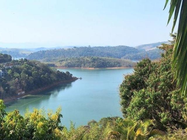 Casa à venda em Igaratá