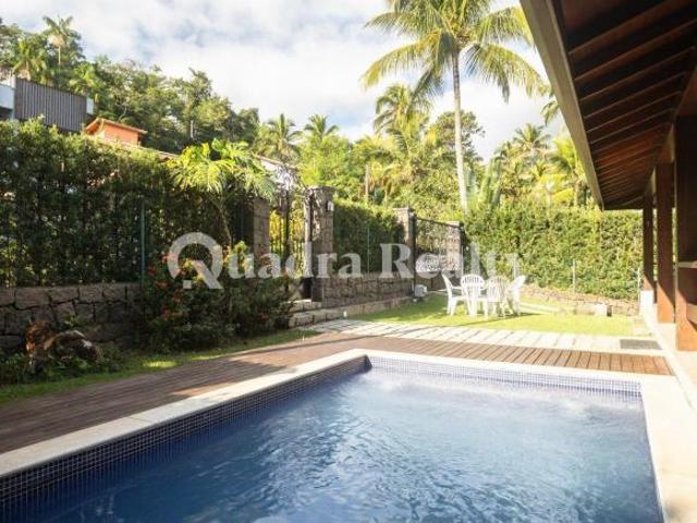 Casa à venda em Ilhabela