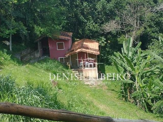 Casa à Venda em Ilhabela com terreno Piúva