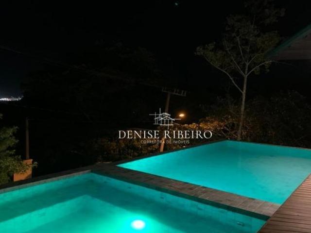 Casa à venda em Ilhabela com vista