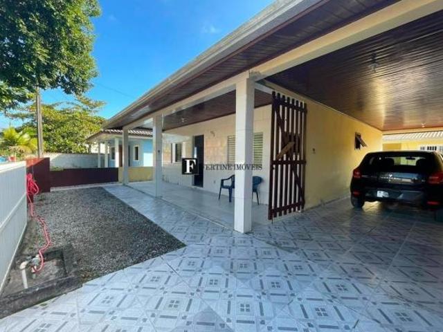Casa a venda em Ipanema com 03 quartos