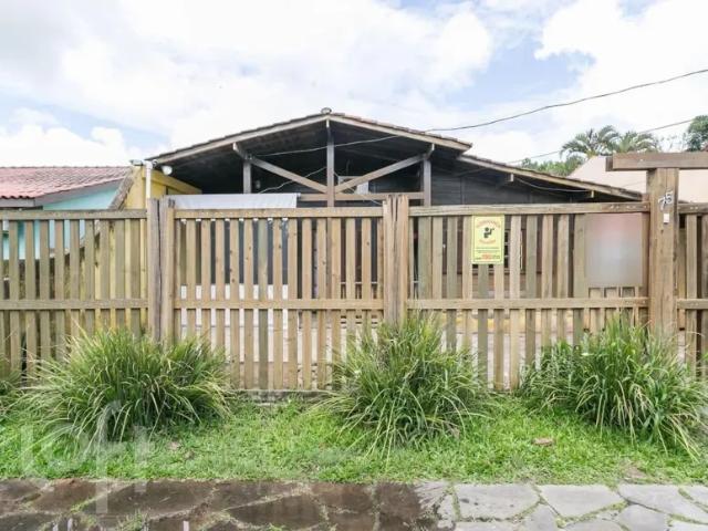 Casa à venda em Ipanema com 100 m², 3 quartos, 1 suíte, 4 vagas