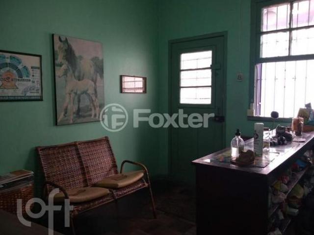 Casa à venda em Ipanema com 138 m², 3 quartos, 6 vagas