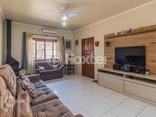 Casa à venda em Ipanema com 150 m², 4 quartos, 1 suíte, 4 vagas