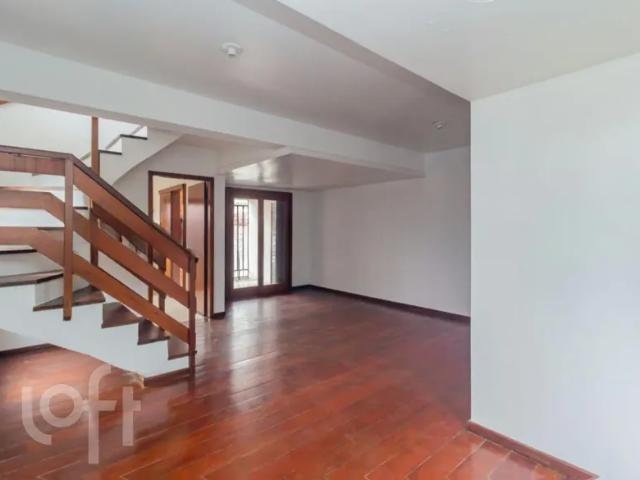 Casa à venda em Ipanema com 200 m², 3 quartos, 1 suíte, 3 vagas