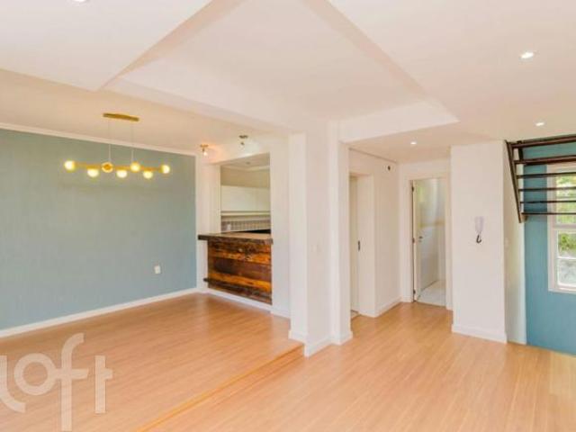 Casa à venda em Ipanema com 215 m², 3 quartos, 1 suíte, 3 vagas