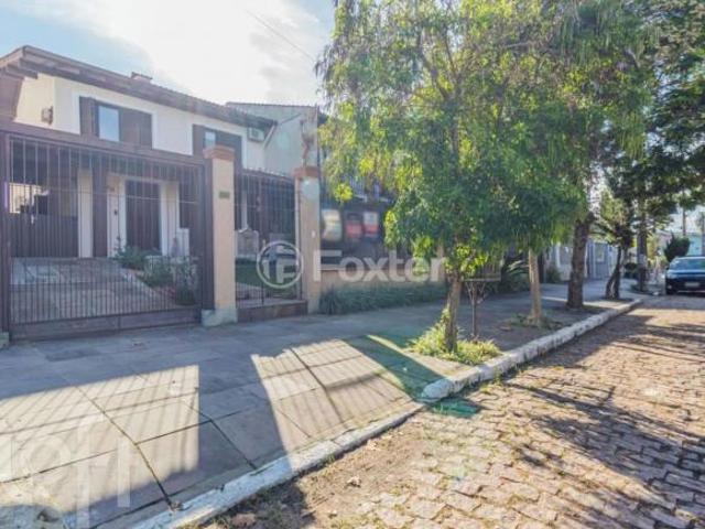 Casa à venda em Ipanema com 248 m², 3 quartos, 1 suíte, 2 vagas