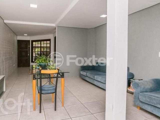 Casa à venda em Ipanema com 251 m², 3 quartos, 3 suítes, 2 vagas