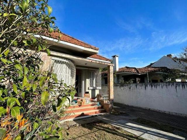 Casa à venda em Ipanema com 344 m², 2 quartos, 2 vagas