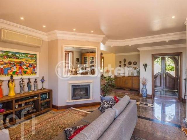 Casa à venda em Ipanema com 459 m², 5 quartos, 3 suítes, 4 vagas