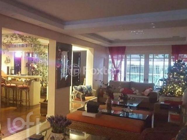 Casa à venda em Ipanema com 450 m², 4 quartos, 3 suítes, 4 vagas