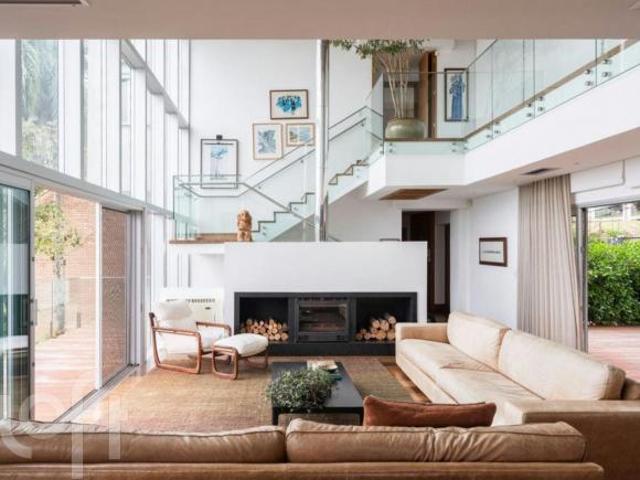 Casa à venda em Ipanema com 463 m², 4 quartos, 4 suítes, 3 vagas
