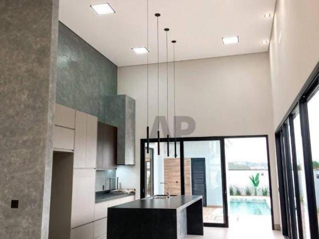 Casa à venda em Itu com 3 quartos e piscina