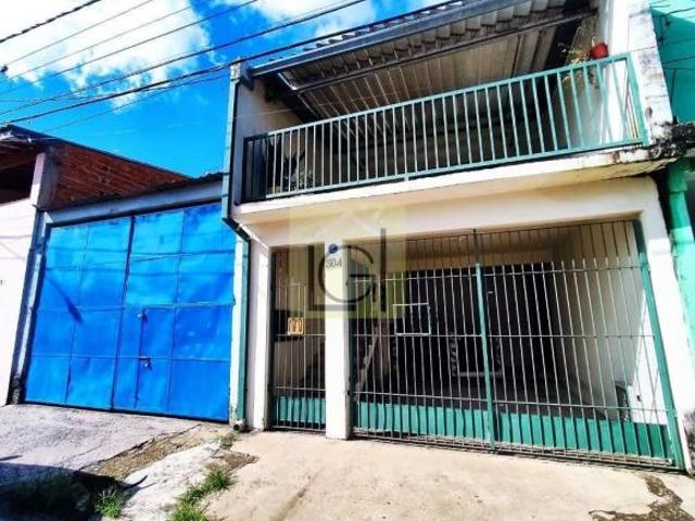 Casa à venda em Itu SP, Jardim Santa Laura: 2 quartos, 1 banheiro, 1 vaga de garagem. Ao seu alcance