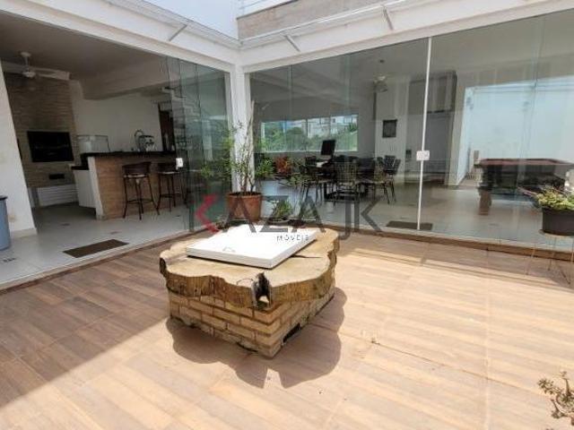 Casa à venda em Itupeva/SP, Condomínio Resedas com 5 suítes, piscina, área verde, 4 vagas, 450m²