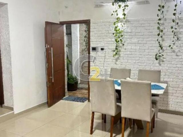 Casa à venda em Itaberaba com 3 quartos, 1 suíte, 2 vagas de garagem