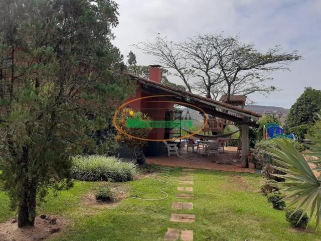 Casa à venda em Itabirito
