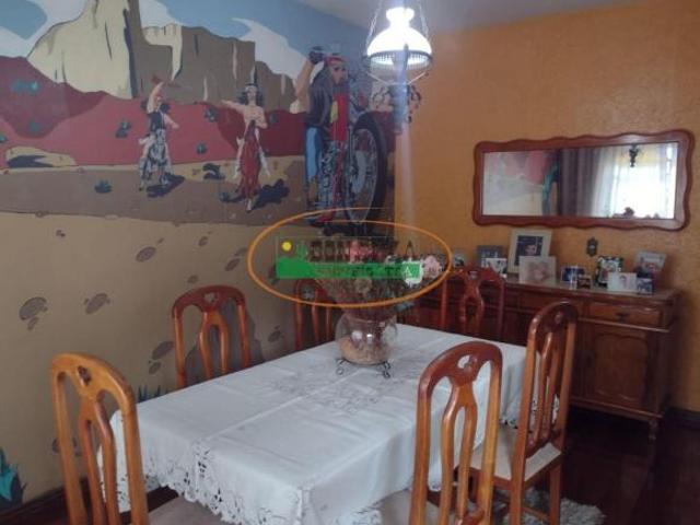 Casa à venda em Itabirito