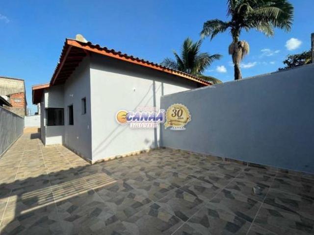 Casa à Venda em Itanhaém Com Piscina Lado Praia!