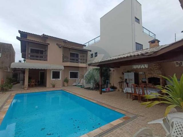 Casa à venda em Itanhaém bairro Cibratel com Piscina e Churrasqueira