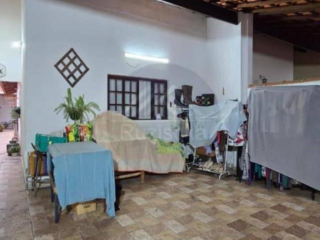 CASA A VENDA EM ITANHAÉM LADO SERRA 1300M DO MAR
