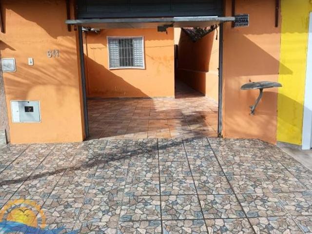 Casa à venda em Itanhaém no Jardim Tropical com 3 dormitórios e churrasqueira | 300m da praia