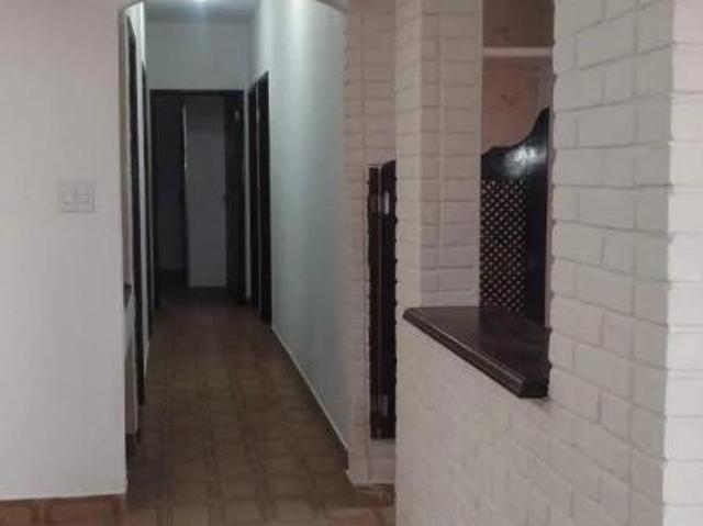 Casa à venda em Itanhaém SP: 3 quartos, 1 suíte, 1 sala, 3 banheiros, 7 vagas de garagem, 570m² de á