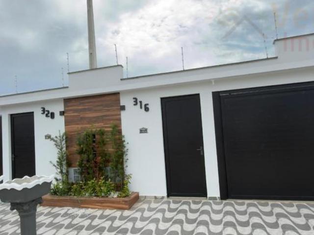 Casa à Venda em Itanhaém SP: 2 Quartos, 1 Suíte, 77,94m²! Venha Conferir!