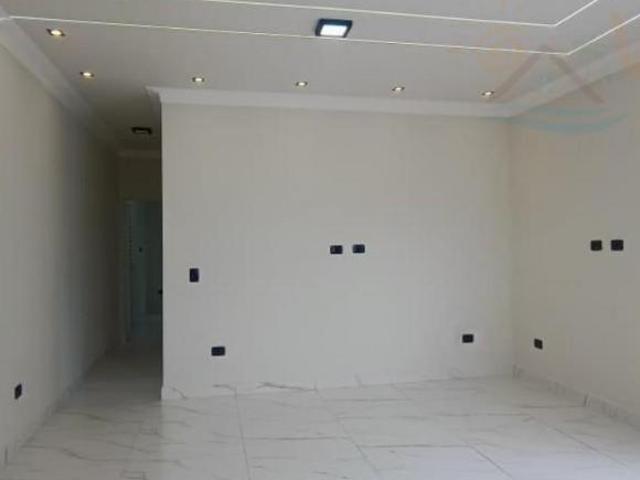 Casa à venda em Itanhaém SP, A 900 metros do mar, bairro Grandesp: 2 quartos, 1 suíte, 3 vagas, 64