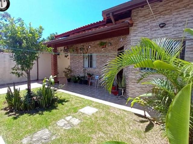 Casa à venda em Itanhaém SP, Bairro Gaivota: 4 quartos, 2 suítes, 1 sala, 1 banheiro, 6 vagas de gar