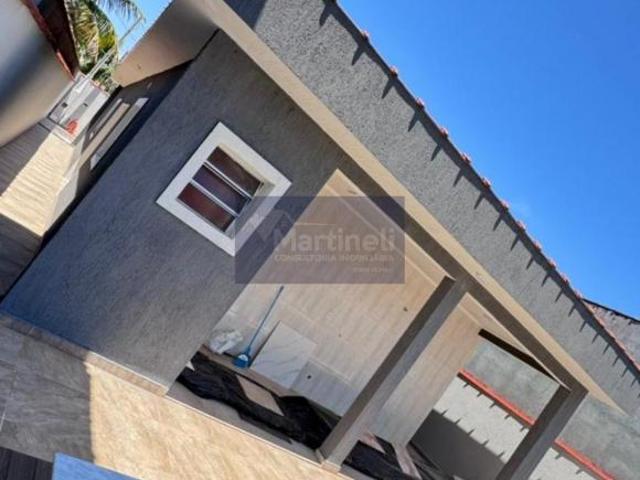 Casa à venda em Itanhaém SP, no Recanto dos Bandeirantes! 2 quartos, 1 suíte, 65 m² de área. Imperdí