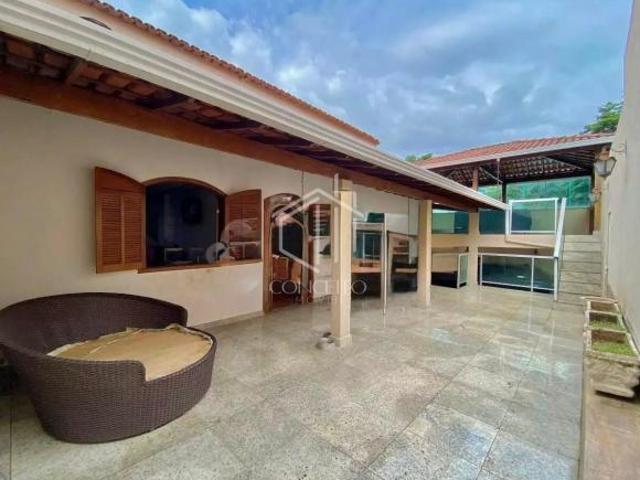 Casa à venda em Itapoã