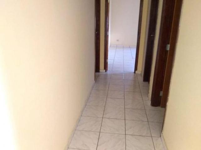 Casa à venda em Itapeva SP: 3 quartos, 1 suíte, 1 sala, 2 banheiros, 3 vagas de garagem, 350m² de ár