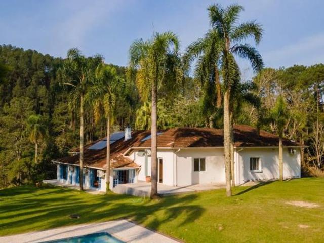 Casa à venda em Itapecerica Da Serra, no bairro Potuvera