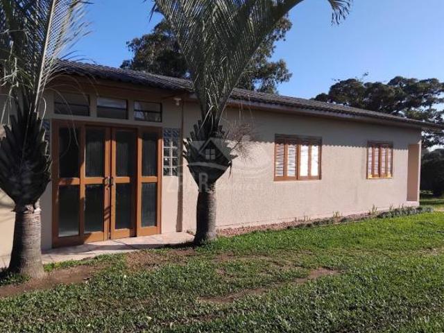 Casa à venda em Itapuã RS, 3 quartos, 1 banheiro, 137m². Confira já!
