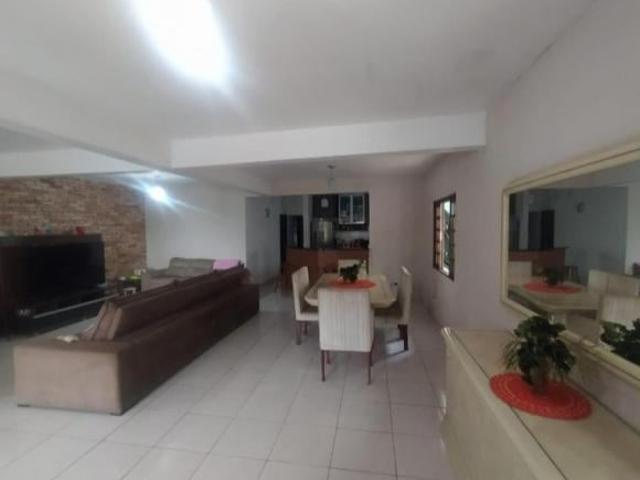 Casa à venda em Itaquaciara