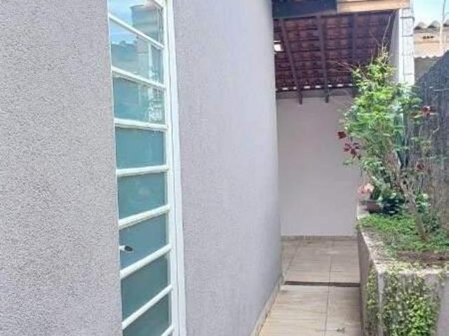 Casa à Venda em Itatiba SP: 2 Quartos, 1 Suíte, 1 Sala, 1 Vaga de Garagem Imperdível no Loteamento