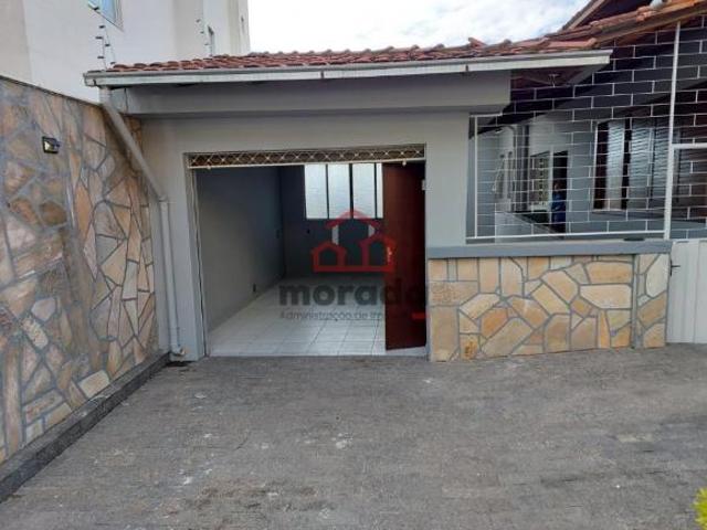 Casa à venda em Itaúna Centro 6 Quartos, 174 m² Úteis