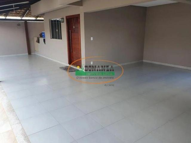 Casa à venda em Itaúna