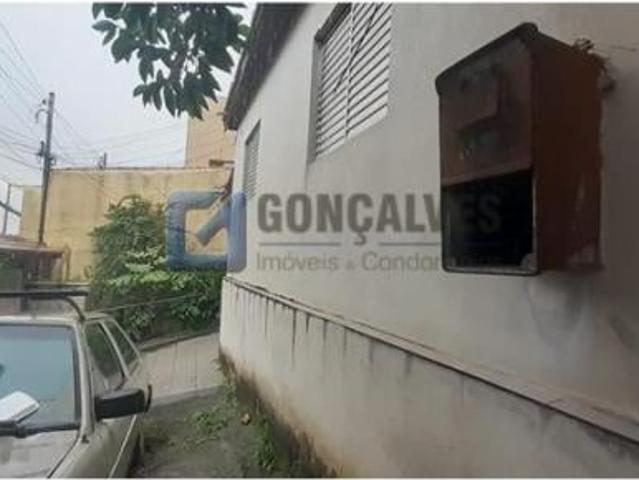 Casa à Venda em Jordanópolis, SBC – 1 Quarto, 2 Vagas, 400 m² de Terreno