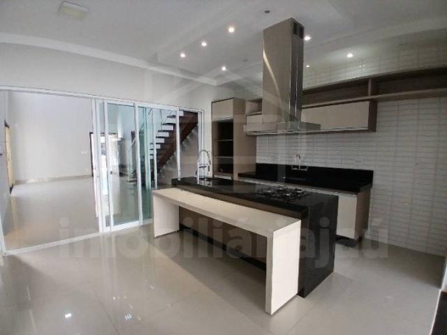 Casa a venda em Jaú/SP Condomínio Flamboyant