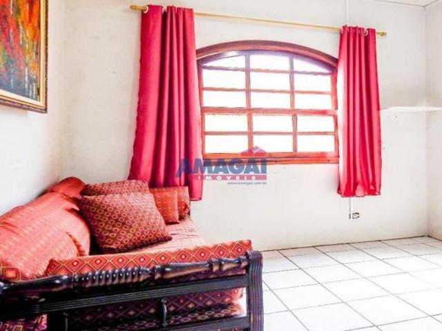 Casa à venda em Jacareí