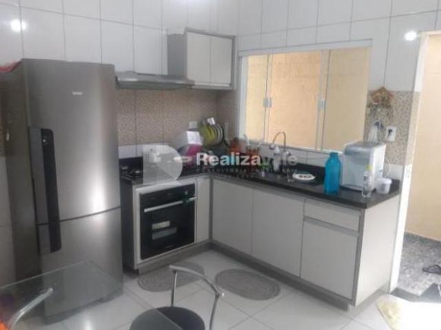 Casa à venda em Jacareí, Cidade Salvador, com 3 quartos, com 95 m²